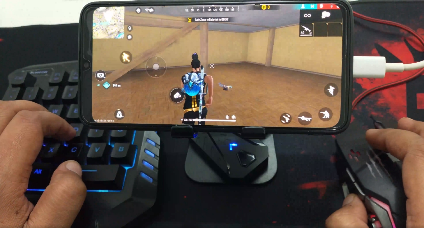 如何使用键盘和鼠标播放COD移动 - 数字指南